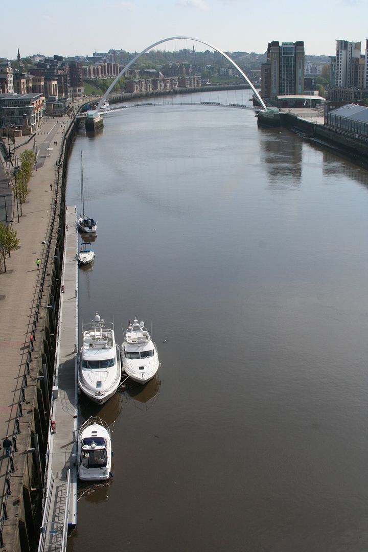 RIVER TYNE / QUAYSIDE and riverside areas along both sides of the River ...