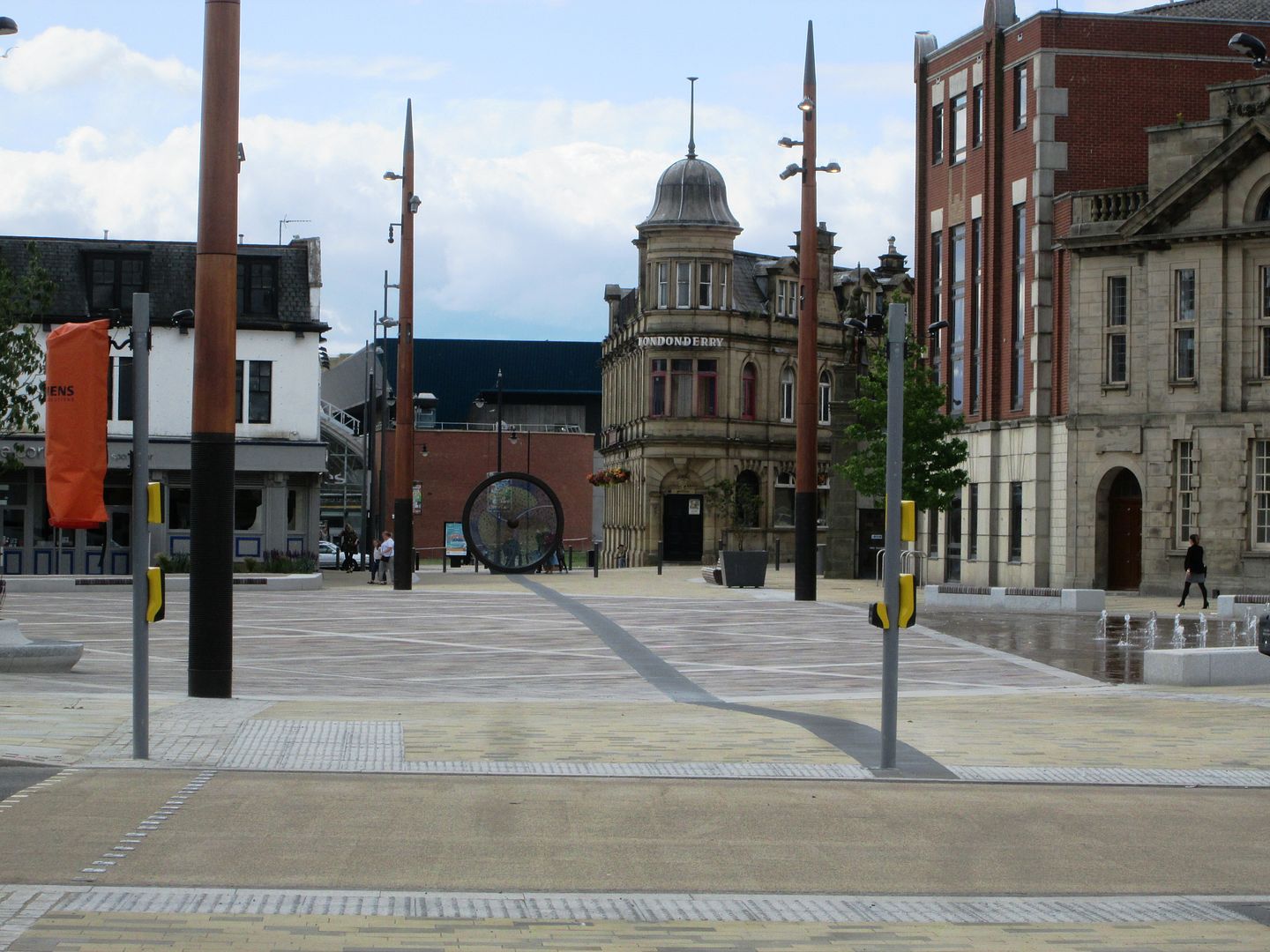 KEEL SQUARE - A Public Square in the City Centre and developments ...